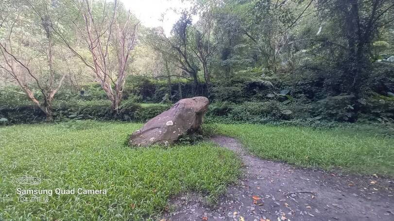 【離線地圖教學】『健行筆記任務』 淡蘭中路第三段：威惠廟至灣潭古道登山口(闊瀨線），撿寶拿證書趣|新北市景點|104高年級